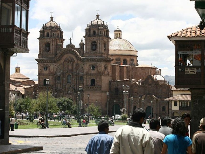 Polémica por efigie de Inca en Plaza de Armas de Cusco