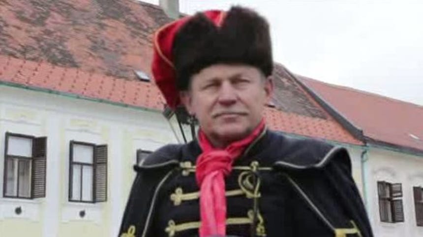 Croacia reivindica con tradicional desfile la invención de la corbata