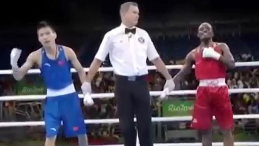 Río 2016: boxeador chino celebró antes de tiempo e hizo el ridículo