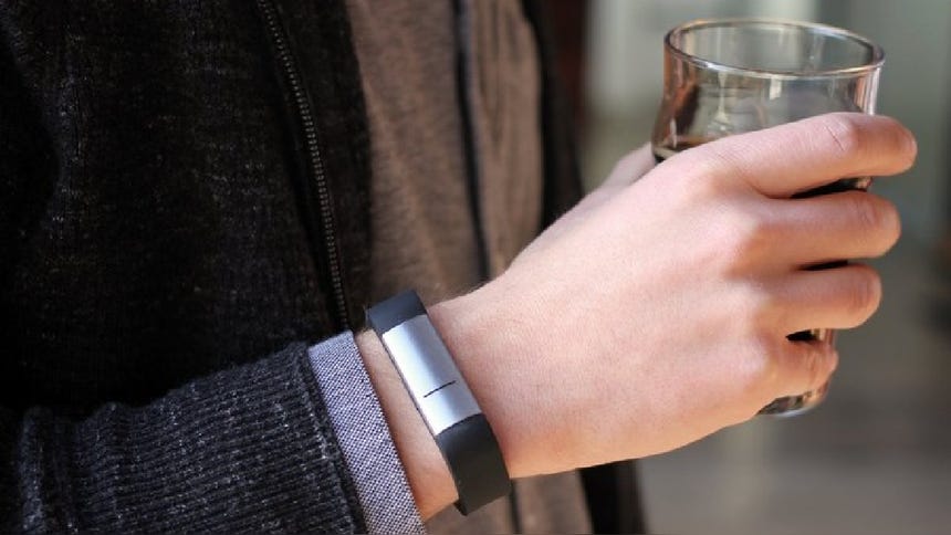 Gadget | Mide tu consumo de alcohol con "Proof", el FitBit para los ...
