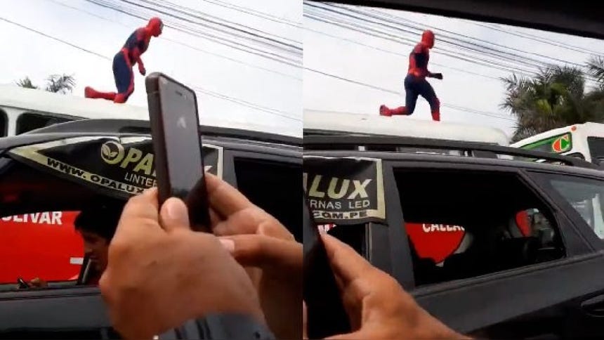 Facebook | "Spider-Man peruano" salta por los techos de buses en San Miguel