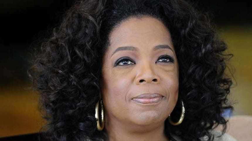 Oprah sufrió una caída mientras ofrecía una charla sobre bienestar y ...