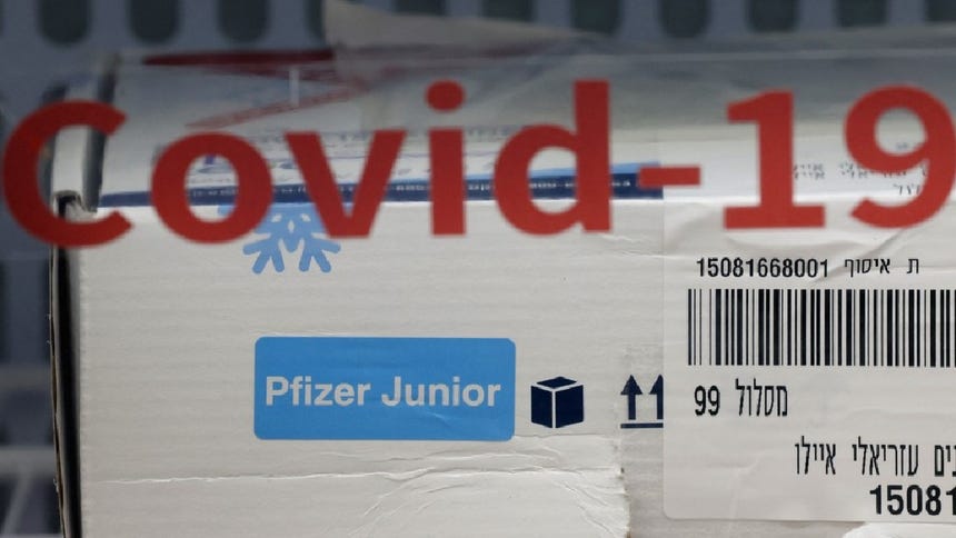Israel recibe la primera remesa de pastillas Pfizer para tratar la COVID-19