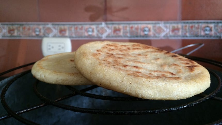 Arepas venezolanas: Receta tradicional paso a paso