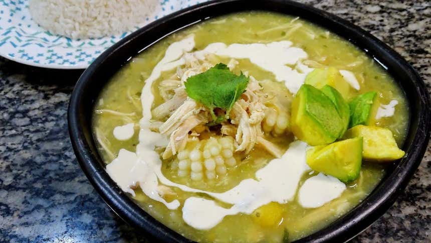 Aprende la receta original del ajiaco colombiano
