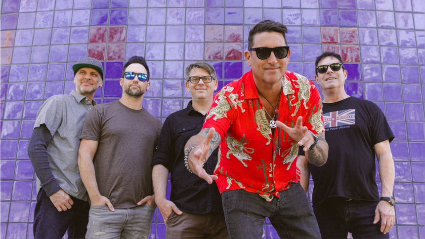 Zach Goode de Smash Mouth en Vivo x el Rock: “No soy mejor, soy diferente”