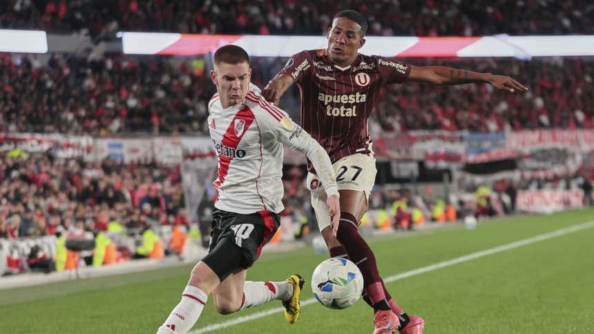 Universitario empató 1-1 con River Plate en Buenos Aires y pasó a ...