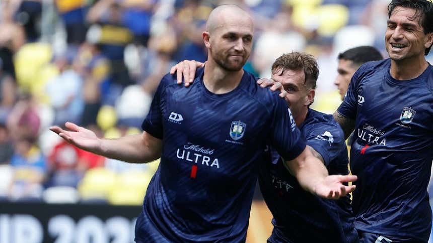 Como a Boca Juniors: Christian Gray marcó de cabeza y le dio el triunfo ...