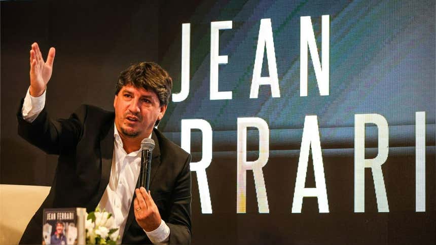 Jean Ferrari descartó continuidad de Manuel Barreto como técnico de la ...