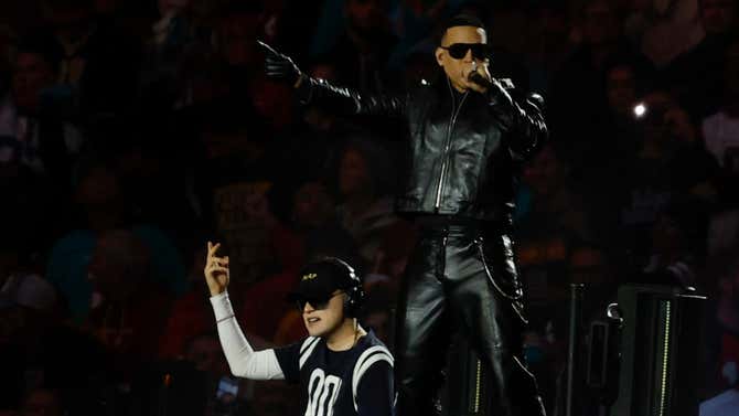 NFL Madrid Game 2025 en vivo Daddy Yankee Bizarrap encendieron el show ...