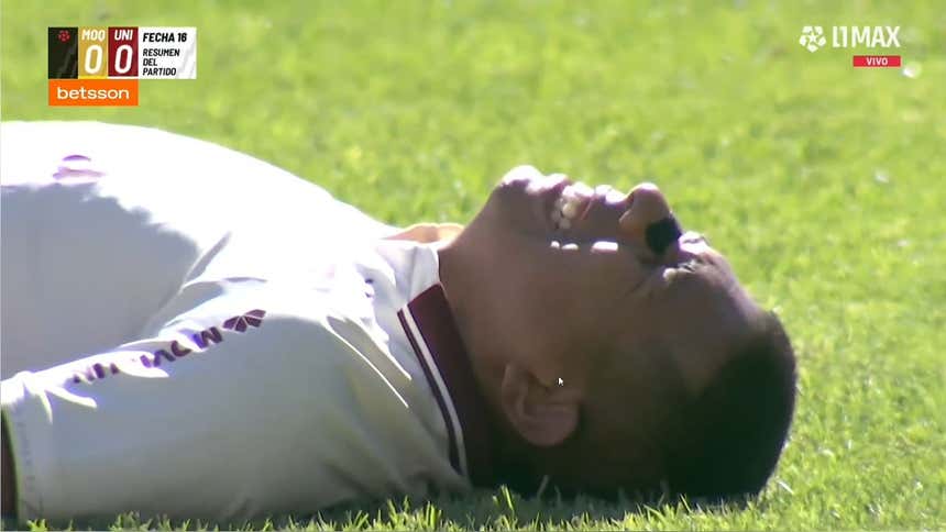 Universitario - Edison Flores y las dos ocasiones de gol ante CD Moquegua